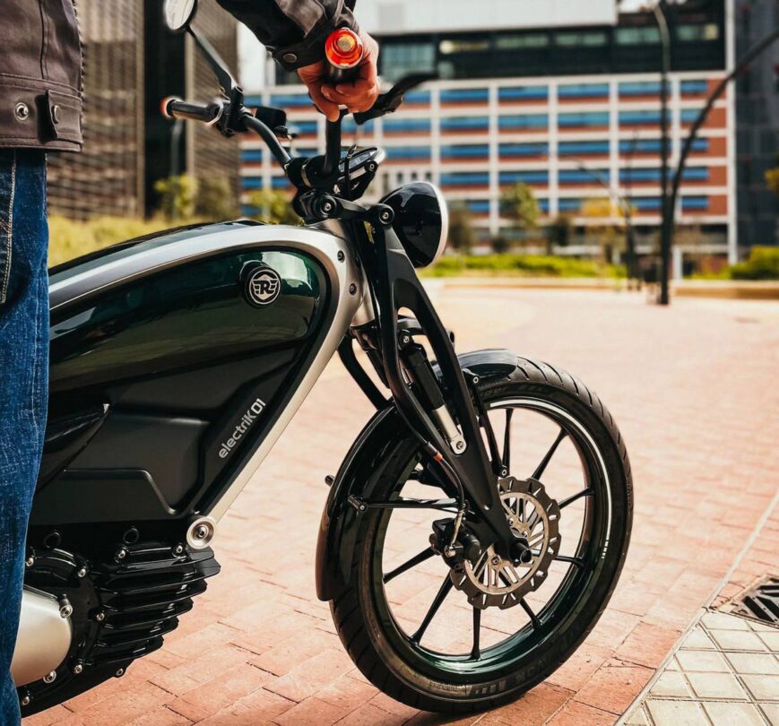 CEO bevestigt: 2025 marktintroductie eerste elektrische Royal Enfield ...